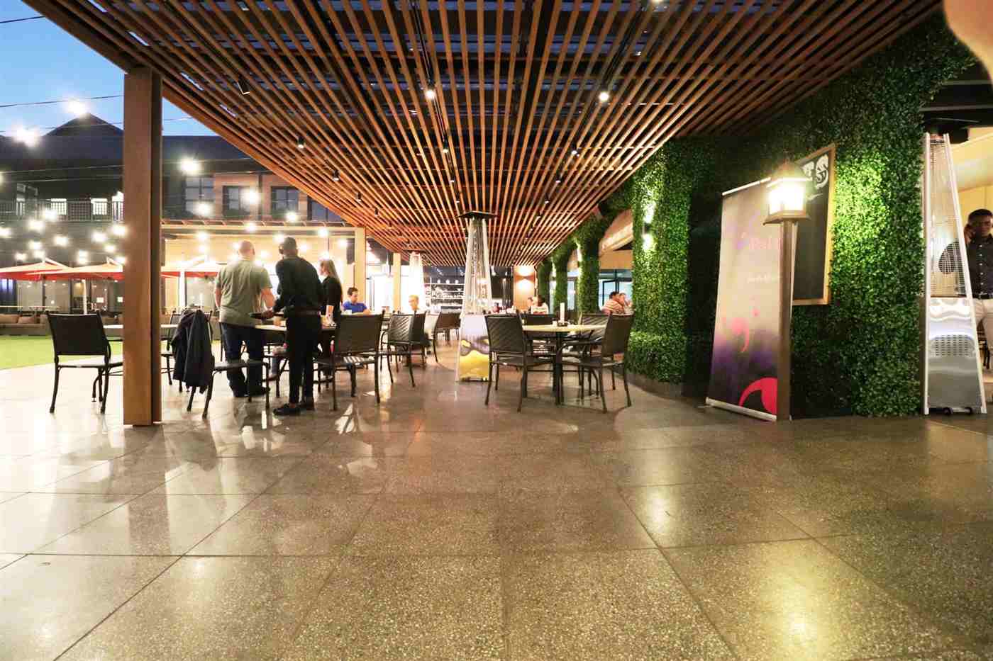 La Piazza Restaurant